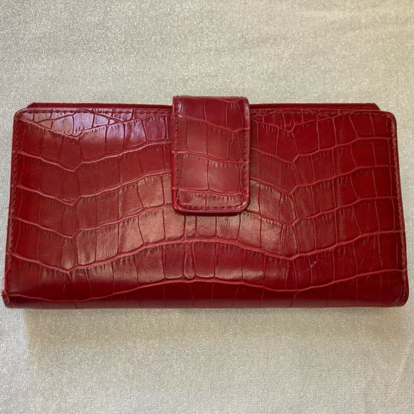 Hato Hasi | Bags | Vintage Red Snakeskin Patterned Leather Wallet By ...